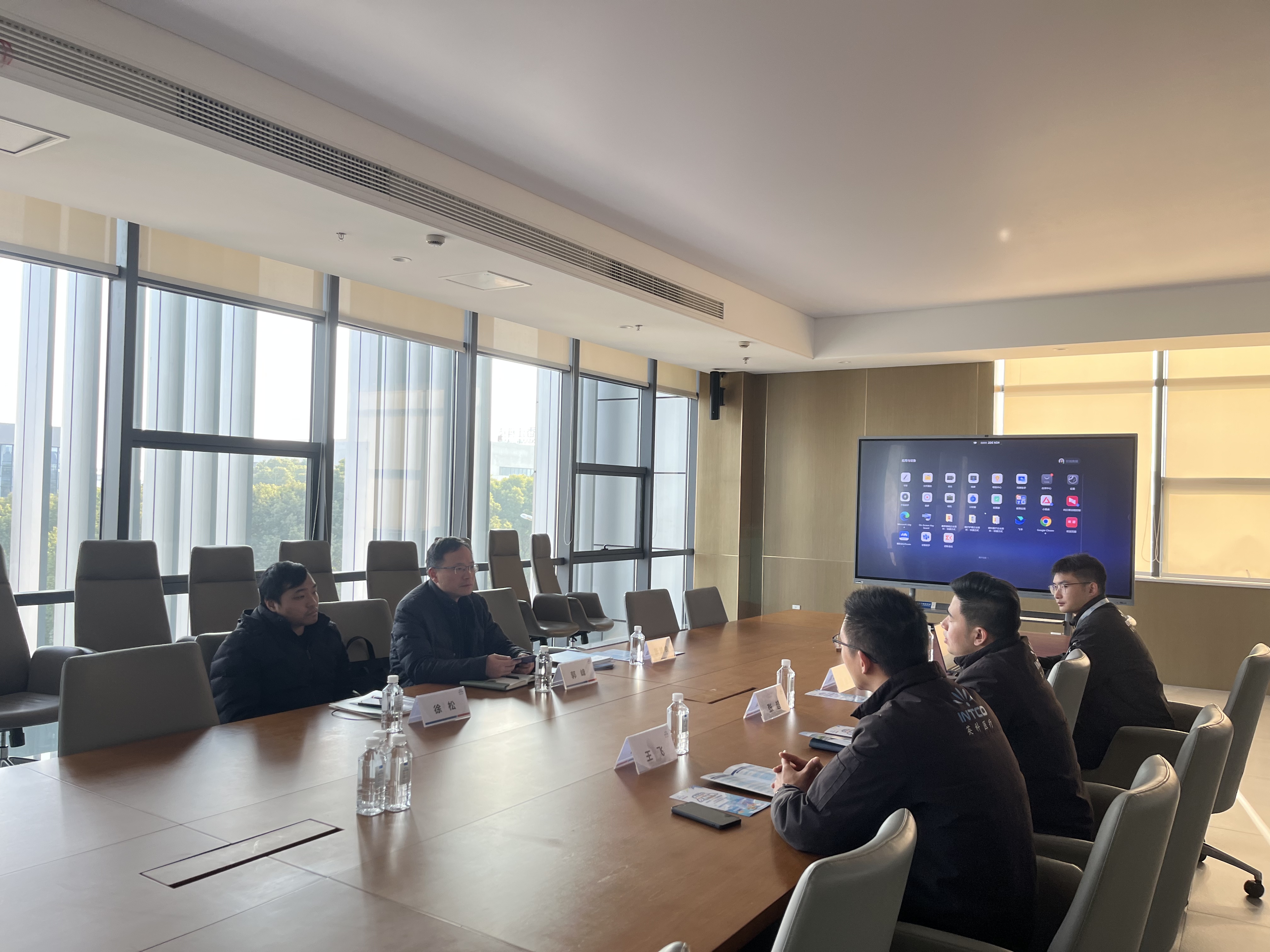 自动化学院与江苏英科医疗器械有限公司开展校企交流活动